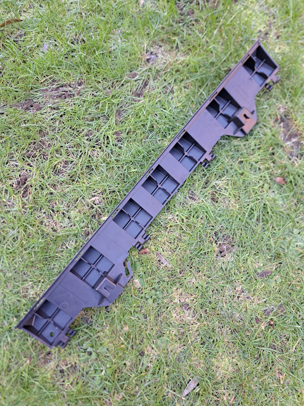 Genuine Mercedes C Class W204 Rear Bumper Bar Centre Bracket Frame ...