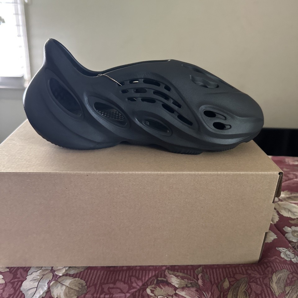 Adidas Yeezy Foam RNNR Onyx, HP8739, Size 11M, Deadstock, Fast Shipping ...