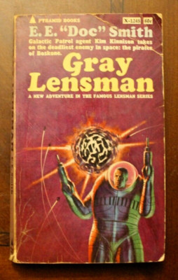 Gray Lensman ~ E.E. "Doc" Smith ~1965 Pyramid PB | eBay