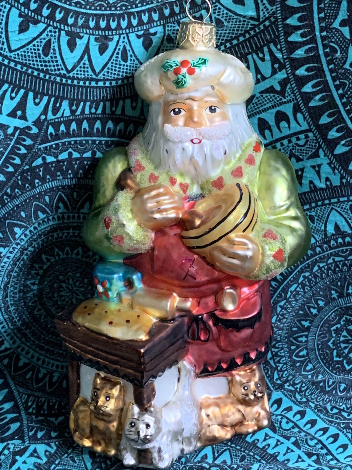 Radko KITTY CAKE BAKE Santa Ornament 7" NWT 98-375-0 Holly Berry Hearts ...