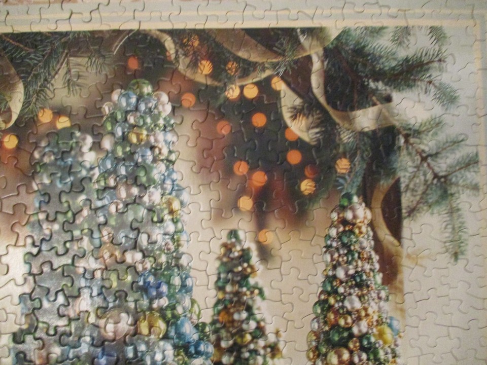 Springbok Puzzle Holiday Reflections 1000 Pieces Complete Christmas ...