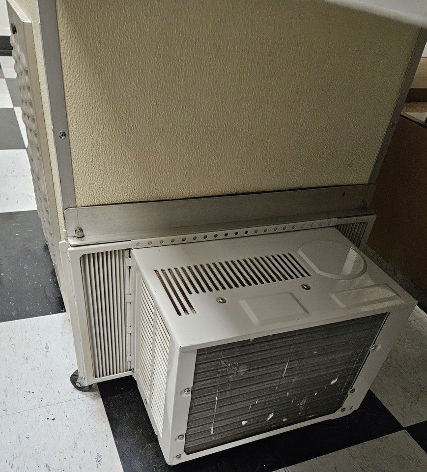 Cooling tunnel for Hilliard's chocolate enrobing machine or chocolate ...