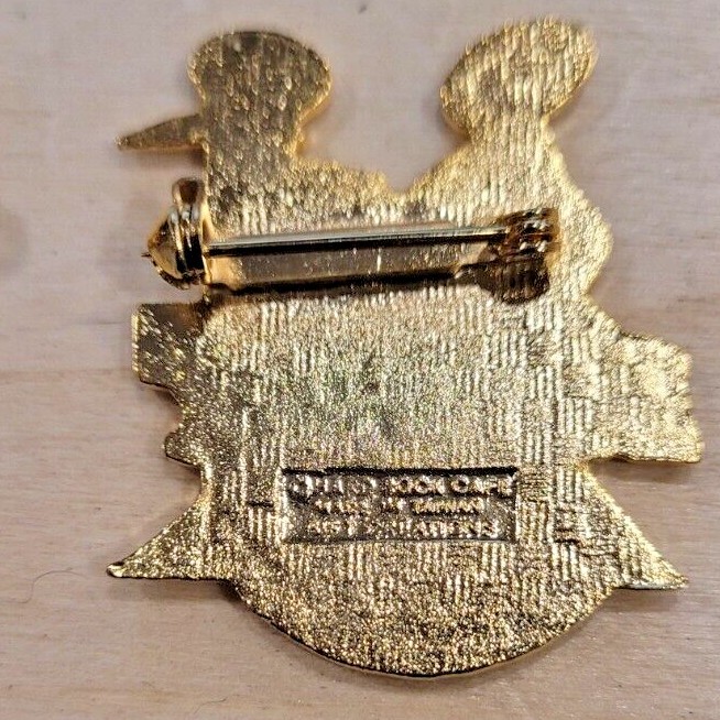 Vintage Hard Rock Cafe Pins, Guitar Pins, Seahorse Pin, New York ...