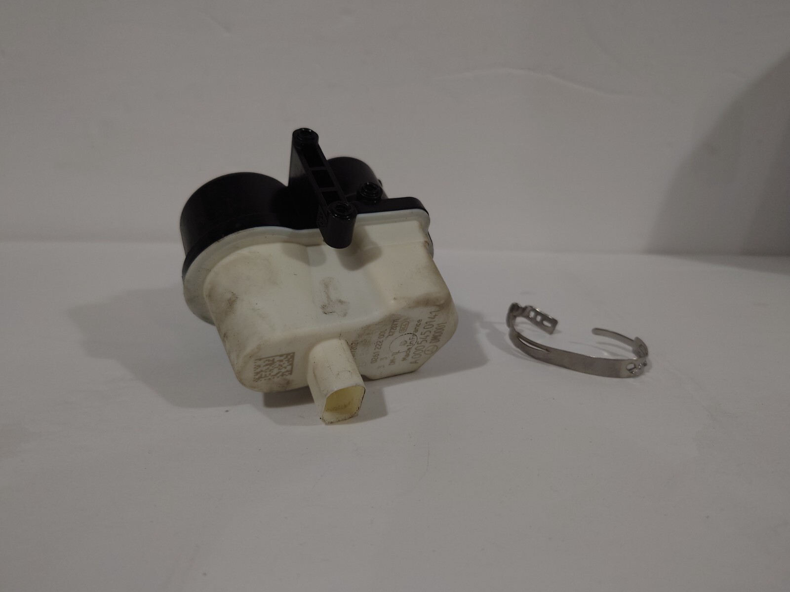 2012-2021 MERCEDES-BENZ FUEL EVAPORATOR DIAGNOSTIC UNIT OEM A0005450141 ...