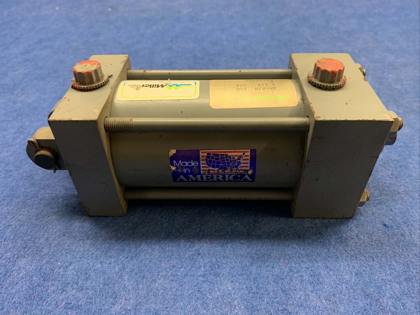 Air Pneumatic Cylinder Miller Fluid Power (A84B2N) 250psi 2 1/2” Bore 3 ...