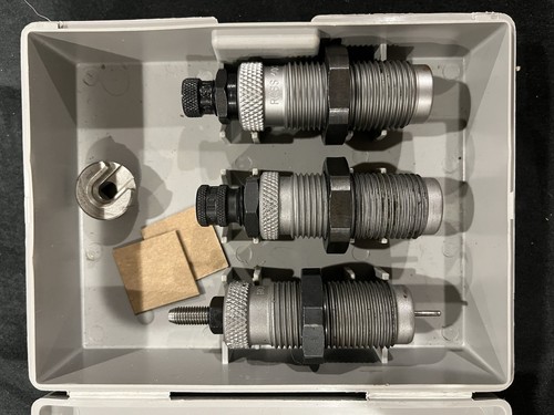 RCBS 22115 .40 S&W 10mm 3-Die Carbide Reloading Dies Set & Shell Holder ...