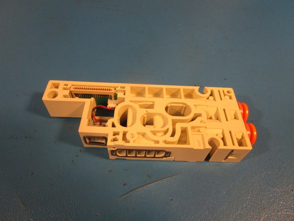 SMC SY50M-2-5SA-N9, Manifold Block Assembly, Plug in Connector Base ...