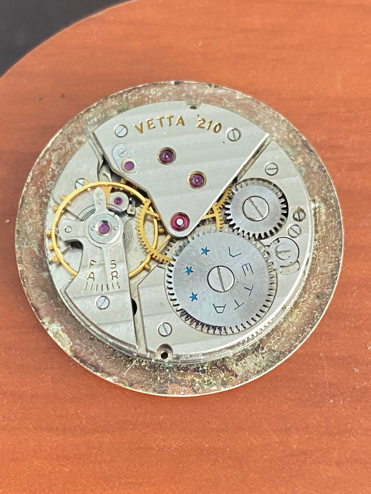 VINTAGE MEN'S VETTA 210 WRIST WATCH MOVEMENT, CAL. ETA 1120, RUNNING ...