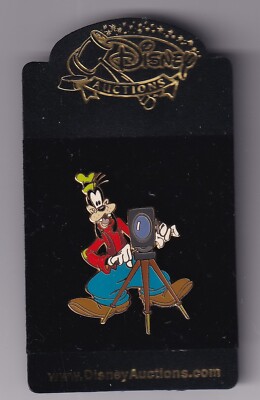 Goofy with Camera LE 250 Authentic Disney Auction pin On original card ...