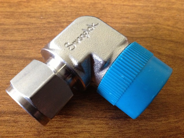 Swagelok 1/2" Tube X 3/4" Male NPT 90 Elbow Ell 316l SS for sale online ...