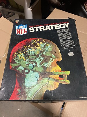 NFL Strategy Football Board Game TUDOR 1972 Version Model #100 NOS mint ...