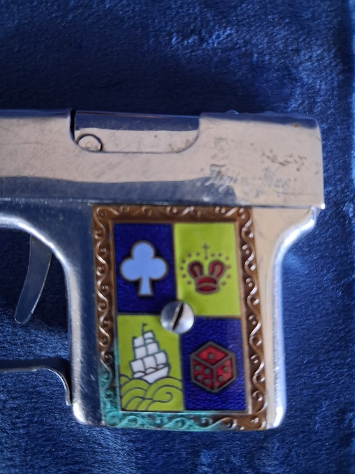 Corona Flying Wing lighter Cards Poker Whist | eBay UK