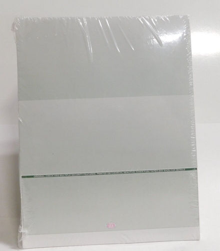 500 8-1/2'' x 11" Premier Blue/Green Prismatic Laser Check, Bottom ...