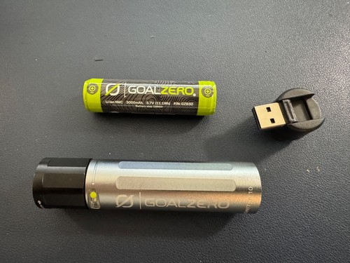 Goal Zero Switch 10 RECHARGER USB Power Bank with built in LED light ...