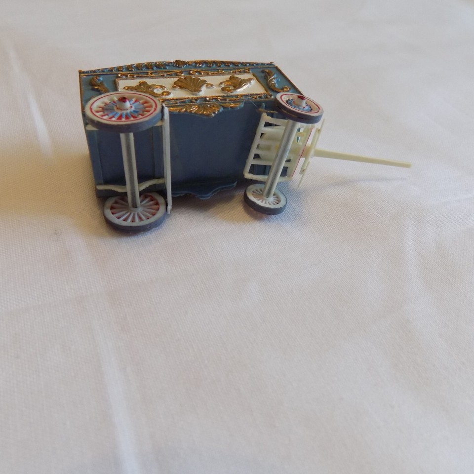 Vintage Vehicles in HO Scale Tableau Circus Wagon Kit #764-7 NOS | eBay