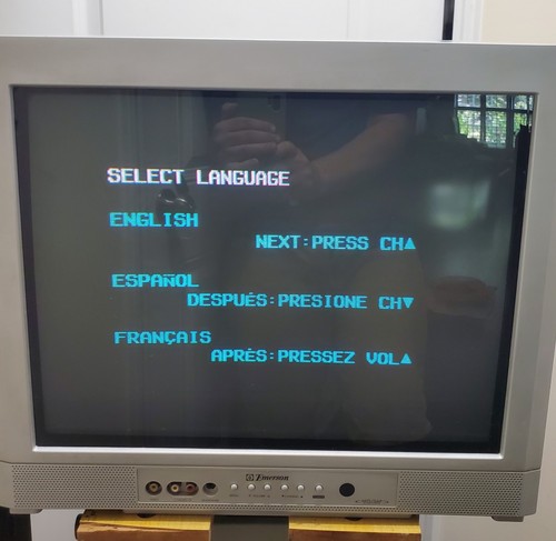 VTG Emerson CRT 20" Flat Panel Screen TV Retro Gaming Composite Inputs ...