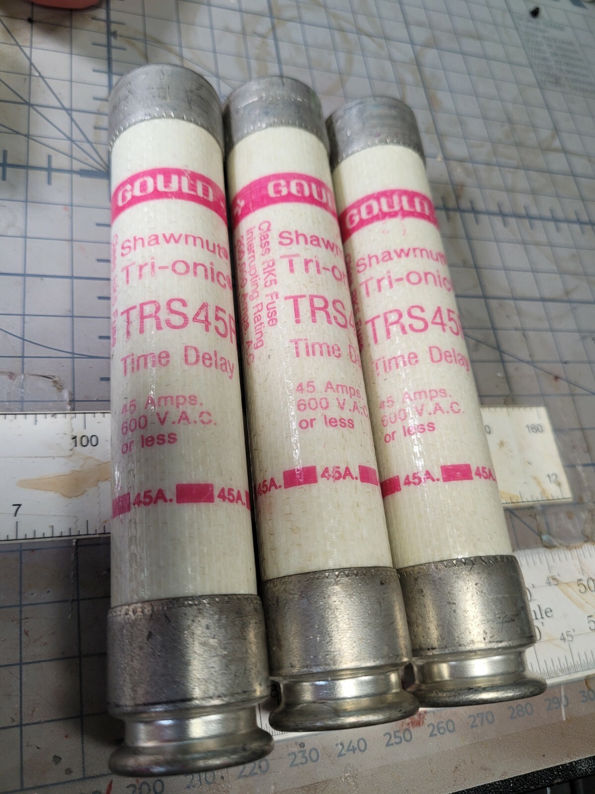 LOT OF 3 GOULD SHAWMUT TRI-ONIC TRS45R FUSE. 45A, 600VAC, 300VDC, CLASS ...