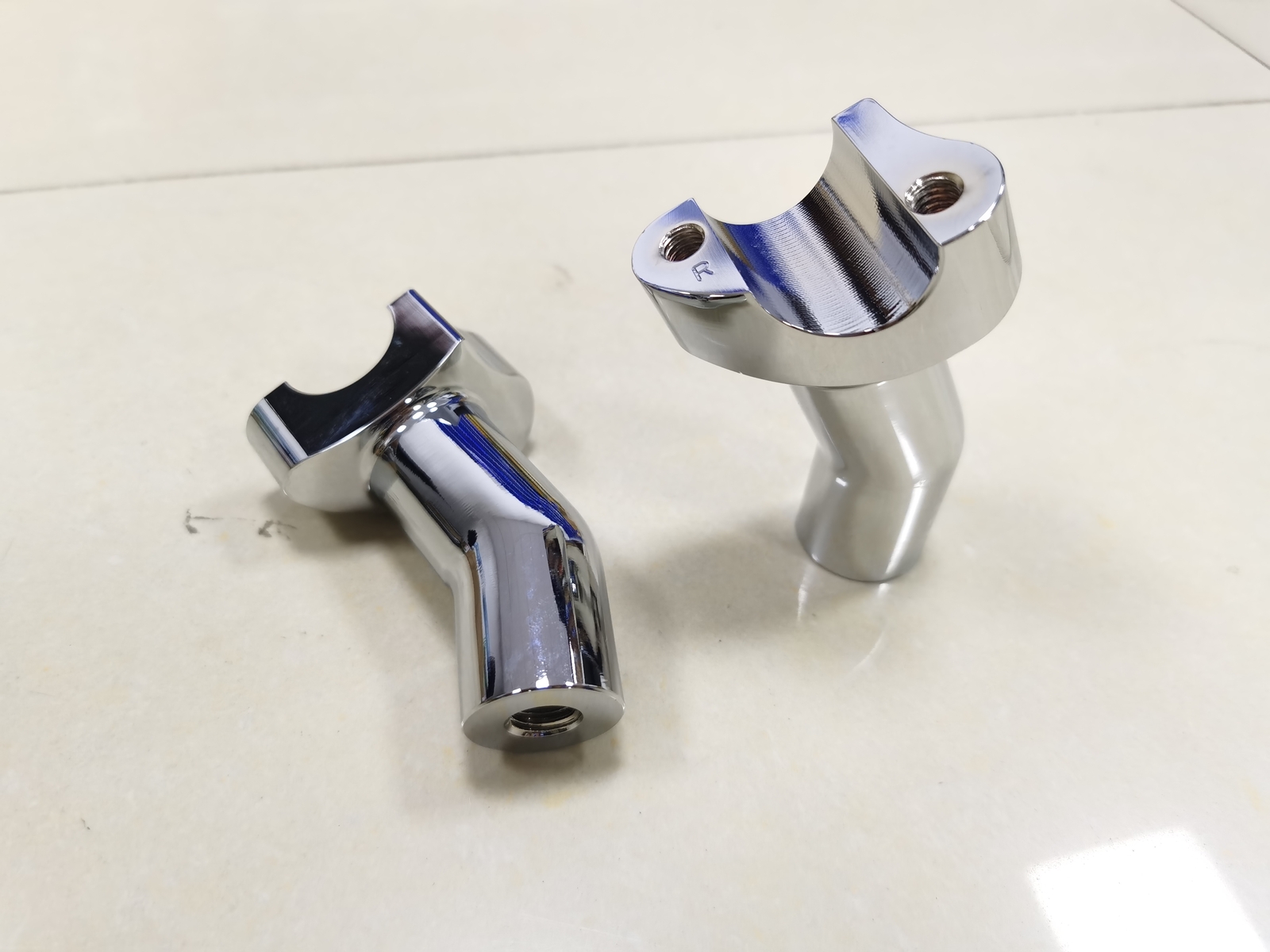 3.5" Chrome Pullback Handlebar Risers For Harley Dyna Fat Boy Tour ...