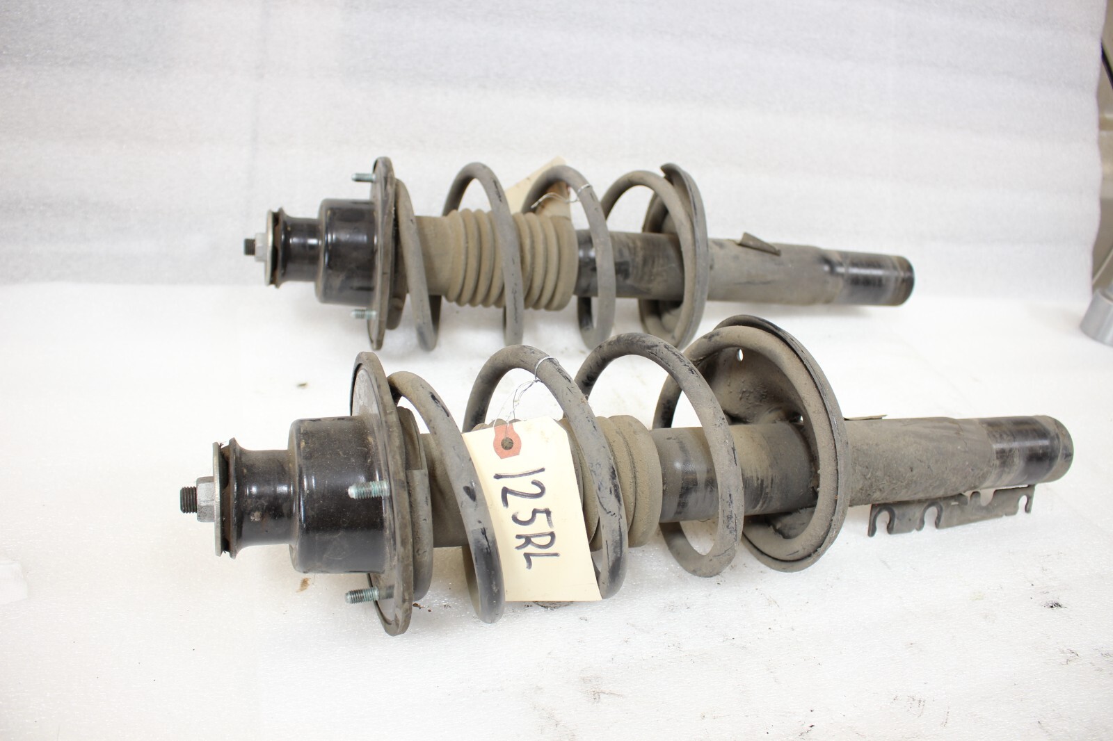 Porsche 986 Boxster Rear Strut Shock Absorber Suspension Damper Pair ...