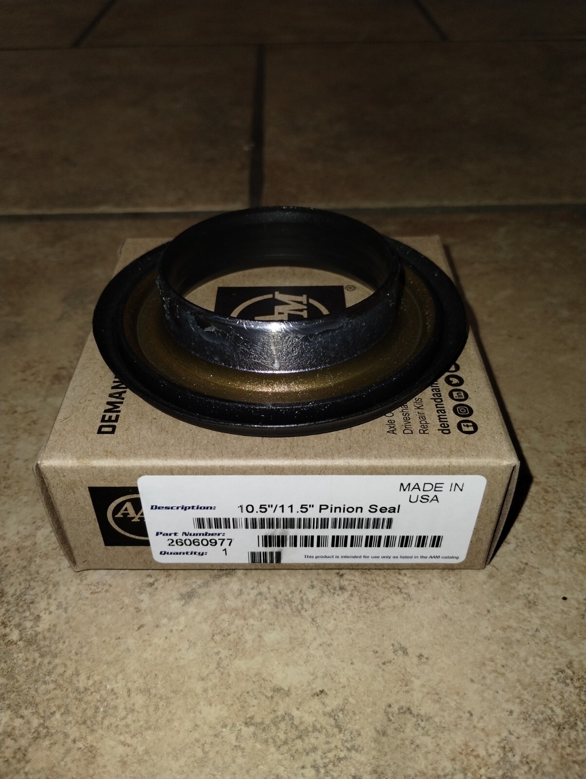1999+ Chevy GM 2500 3500 14 Bolt Dodge 10.5/11.5 Ram 3500 Pinion Seal ...