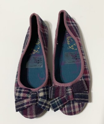 New Ness woman's comfort shoes with Bow, size 5 made in UK tartan ...