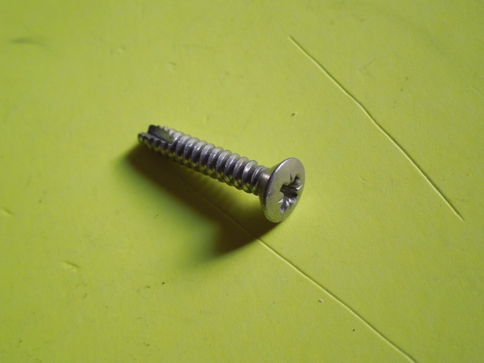 Harley Davidson 10-16 x 1 1/8" Pozidriv Oval CTSK Head Self Tapping ...