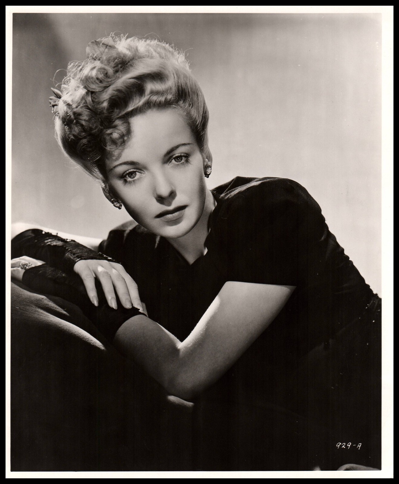 Transcendent Hollywood Beauty Ida Lupino STYLISH POSE 1930s ORIG GOWN ...