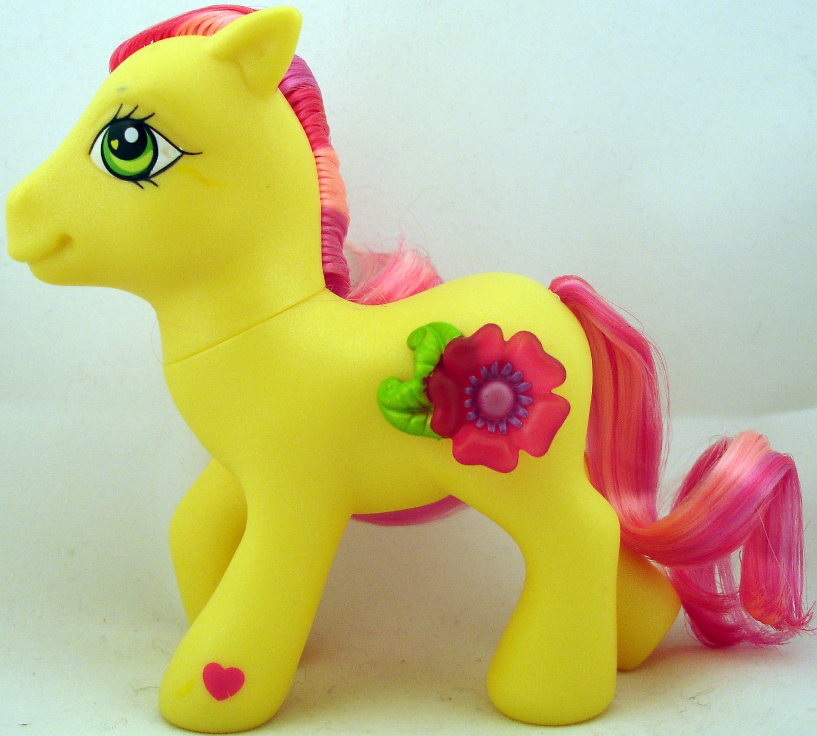 My Little Pony Crystal Design Royal Bouquet Hasbro Yellow Pink Flower ...