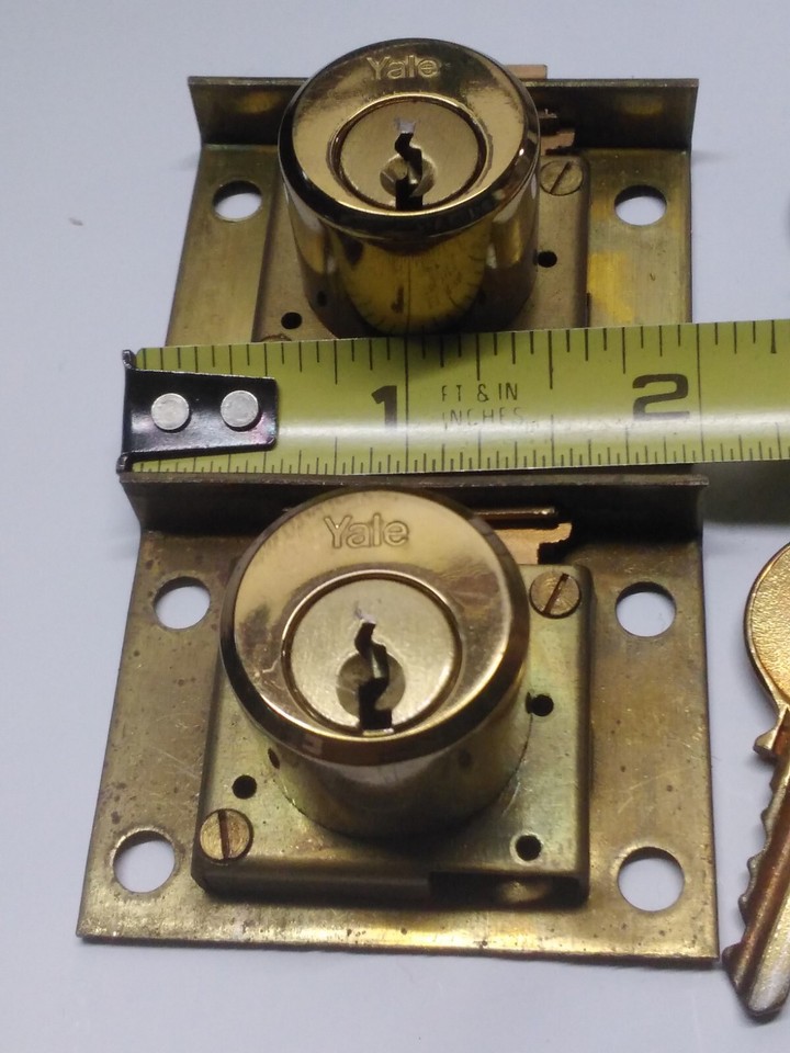 SET of 2 Antique Penny Arcade Machine Yale Locks & Keys | eBay