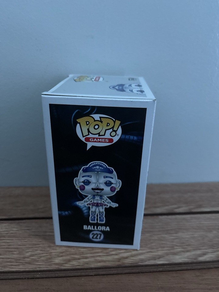 Funko Pop! Vinyl: Five Nights at Freddy's - Ballora (Jumpscare) (Chase ...