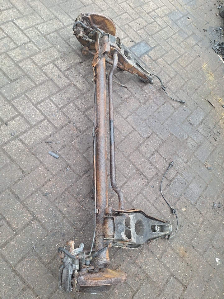 Saab 900 Classic T16 Rear Axel & Calipers Complete Abs Type 1992 | eBay UK