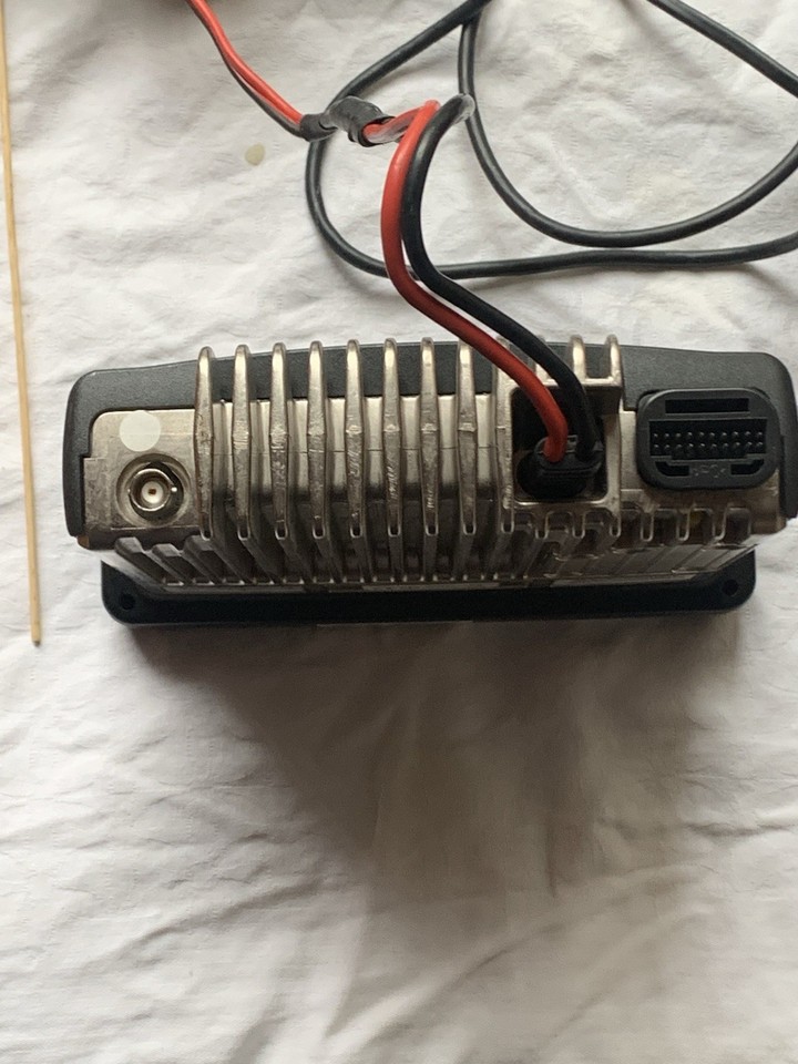 Motorola MTM800e 380-440 mhz Ham TETRAPAK Tetra Radio UHF incl ...