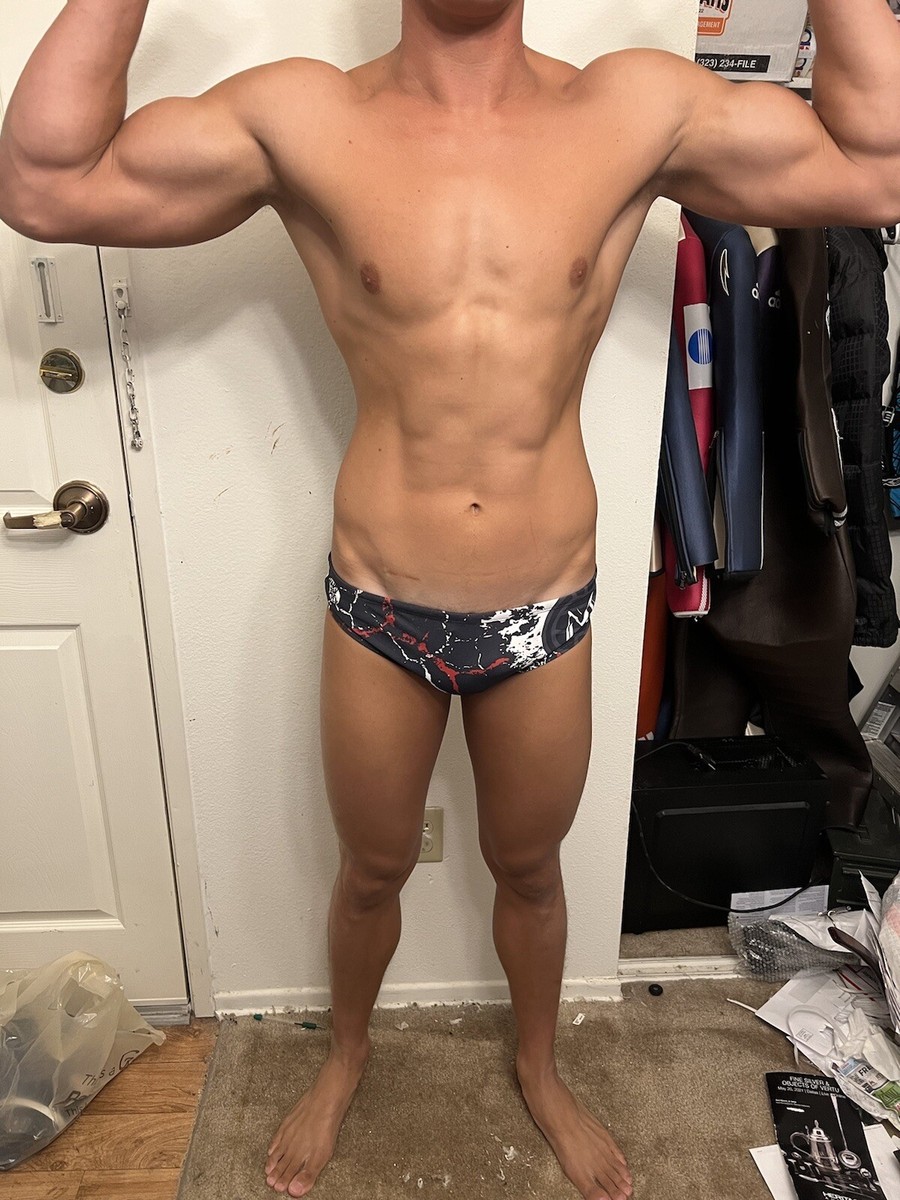 High School Speedo Mercury Swimmers Compete At Speedo Sectionals