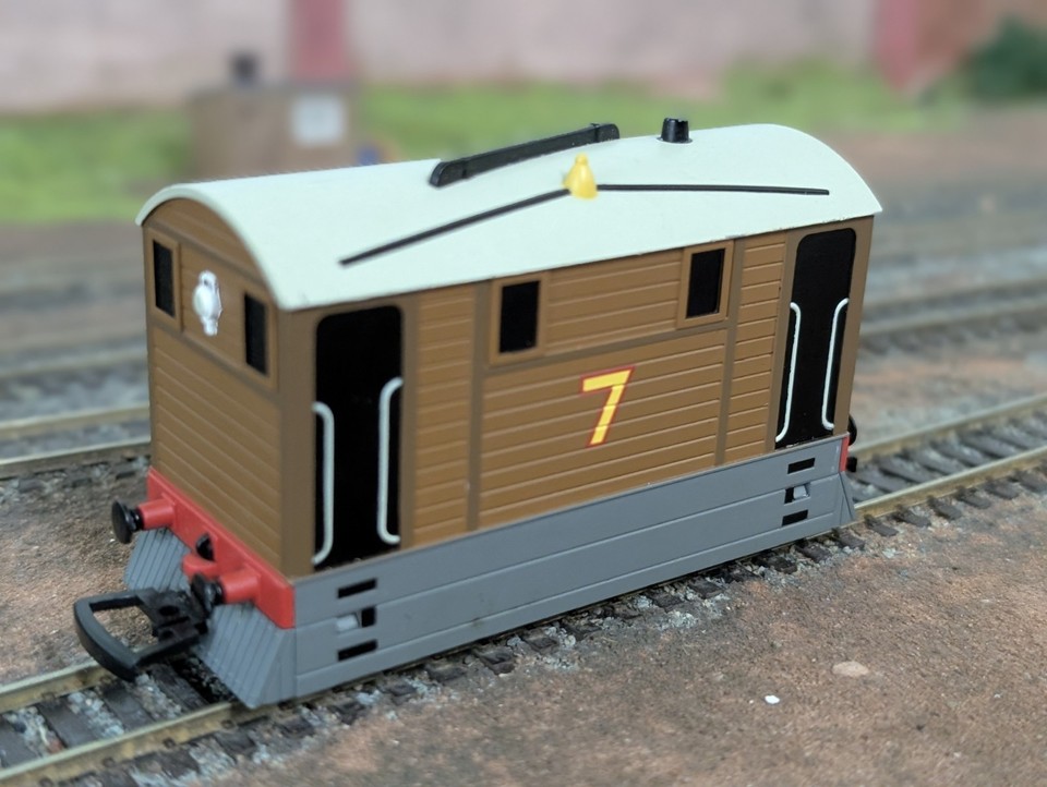 Hornby OO Gauge R9046 Thomas And Friends Toby The Tram | eBay UK