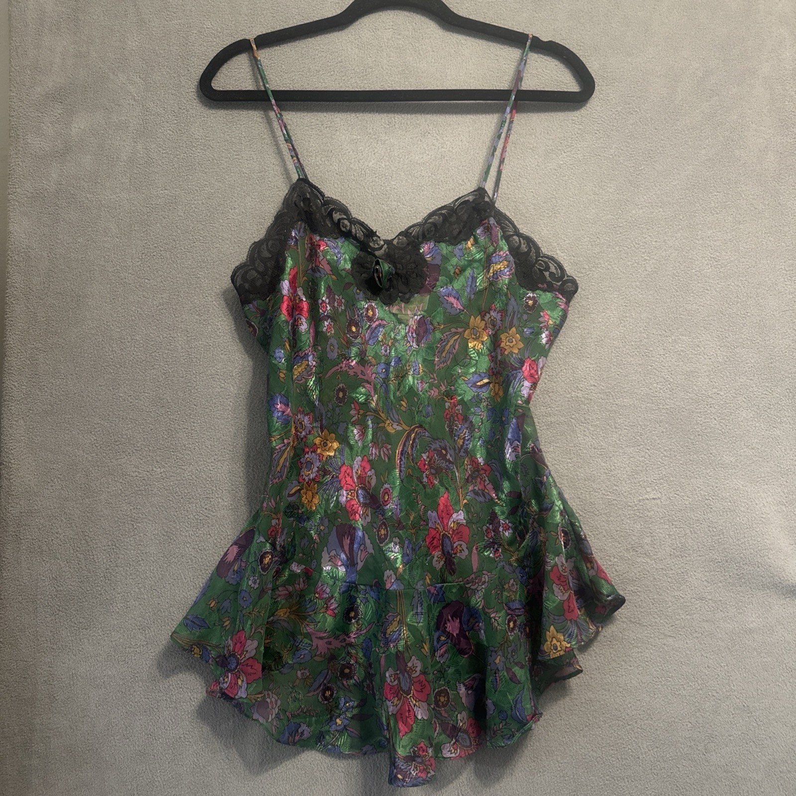 VTG 90s Victoria’s Secret Gold Label Dark Floral Slip… - Gem