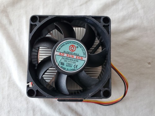 Xin Kang Shen Socket 478 CPU Cooler Fan With Heatsink and T3 MB ...
