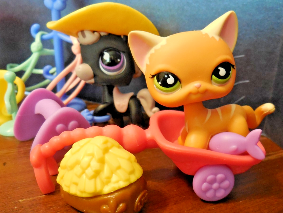 Littlest Pet Shop RACEABOUT RANCH 523 524 525 Tear Drop Eyes with NIB ...