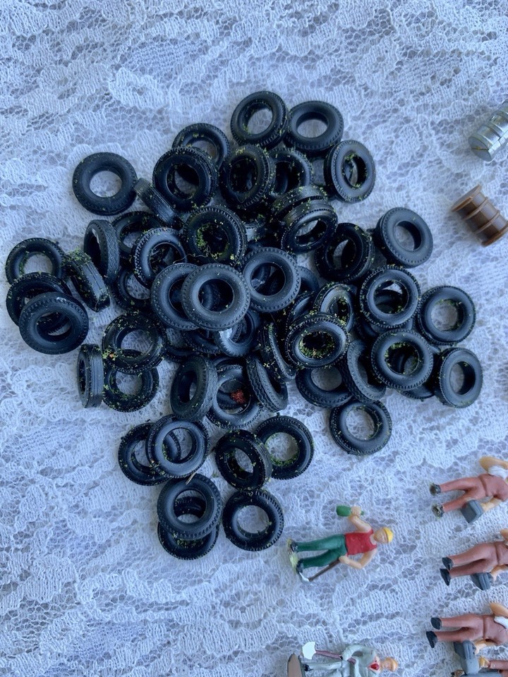 Large Lot HO Scale Construction Workers, Tools, Tires, Barrels, Hand ...