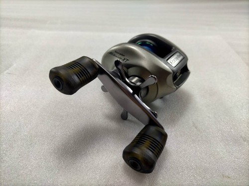 Shimano Metanium Xt Silver Baitcasting Reel Right Hand Made in Japan ...