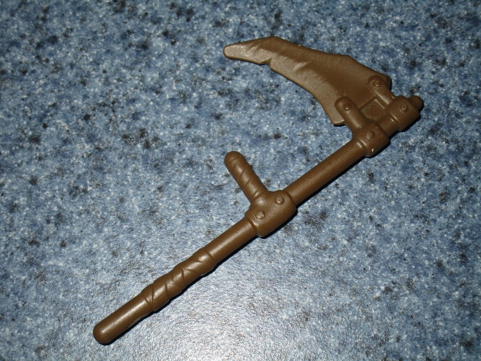 Imaginext Batman SCARECROW & GARDEN GNOME BROWN SCYTHE Part Lot Weapon ...