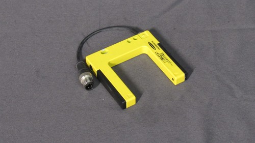 Banner Engineering SLM50B6QPMA Fixed-Distance Slot Sensor for sale ...