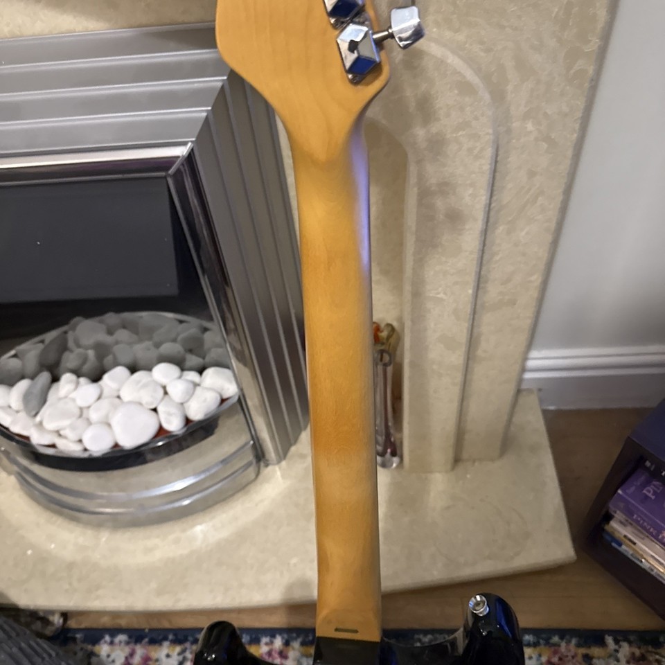 Encore Stratocaster Electric Guitar Vintage 6-String R/H sunburst very ...