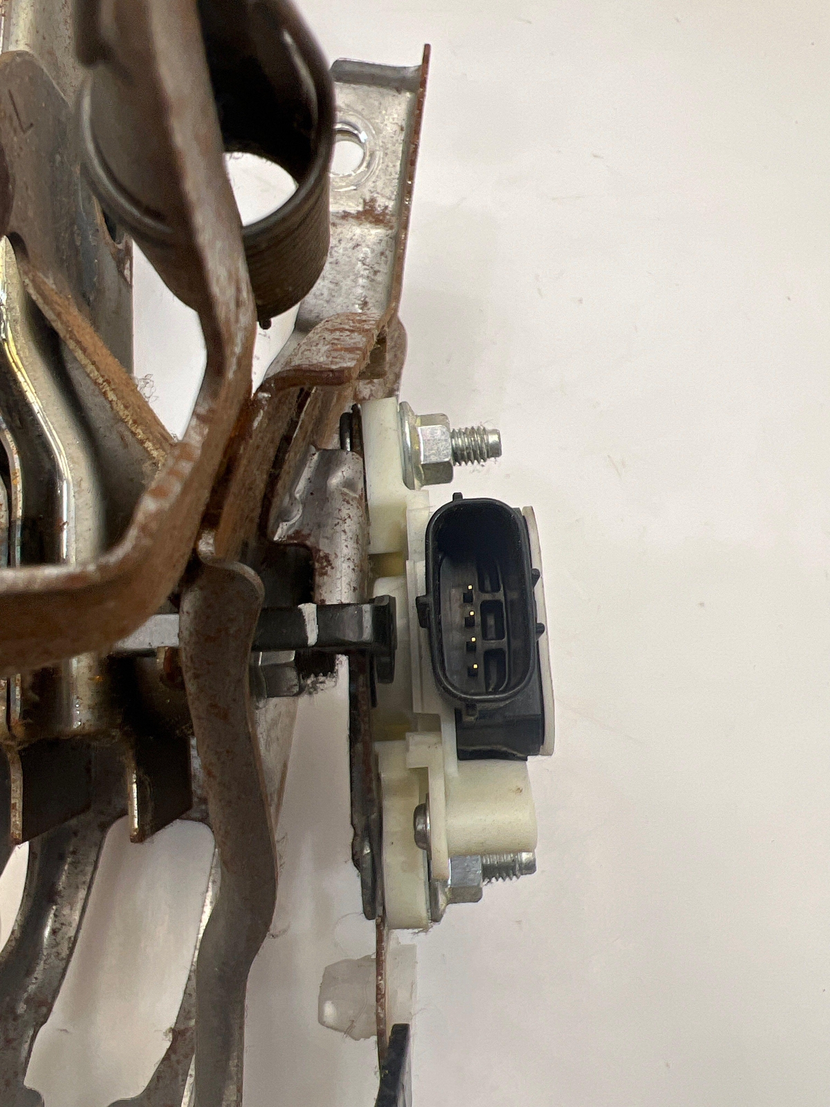 2011 - 2015 Toyota Prius Brake Pedal w/ Brake Pedal Stroke Sensor OEM ...