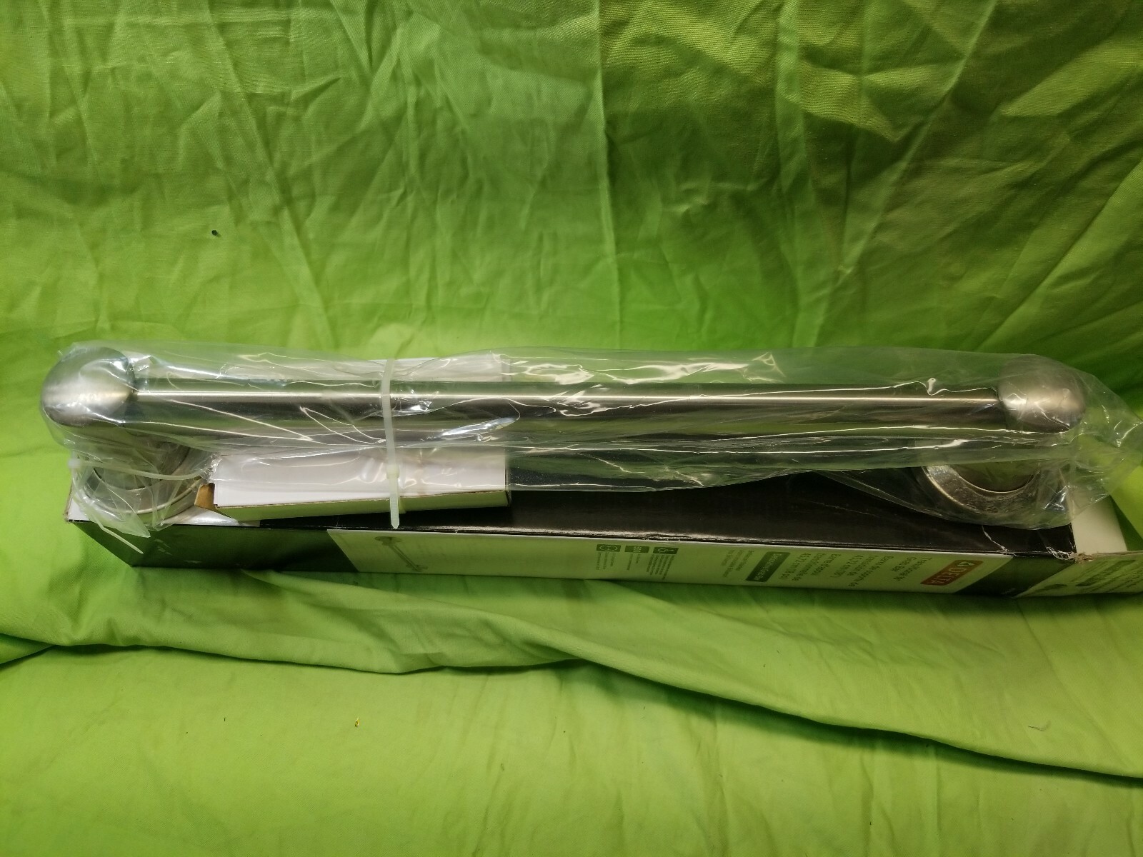 Delta Faucet 41718-SS Transitional Grab Bar, 18-Inch, Stainless. NEW ...