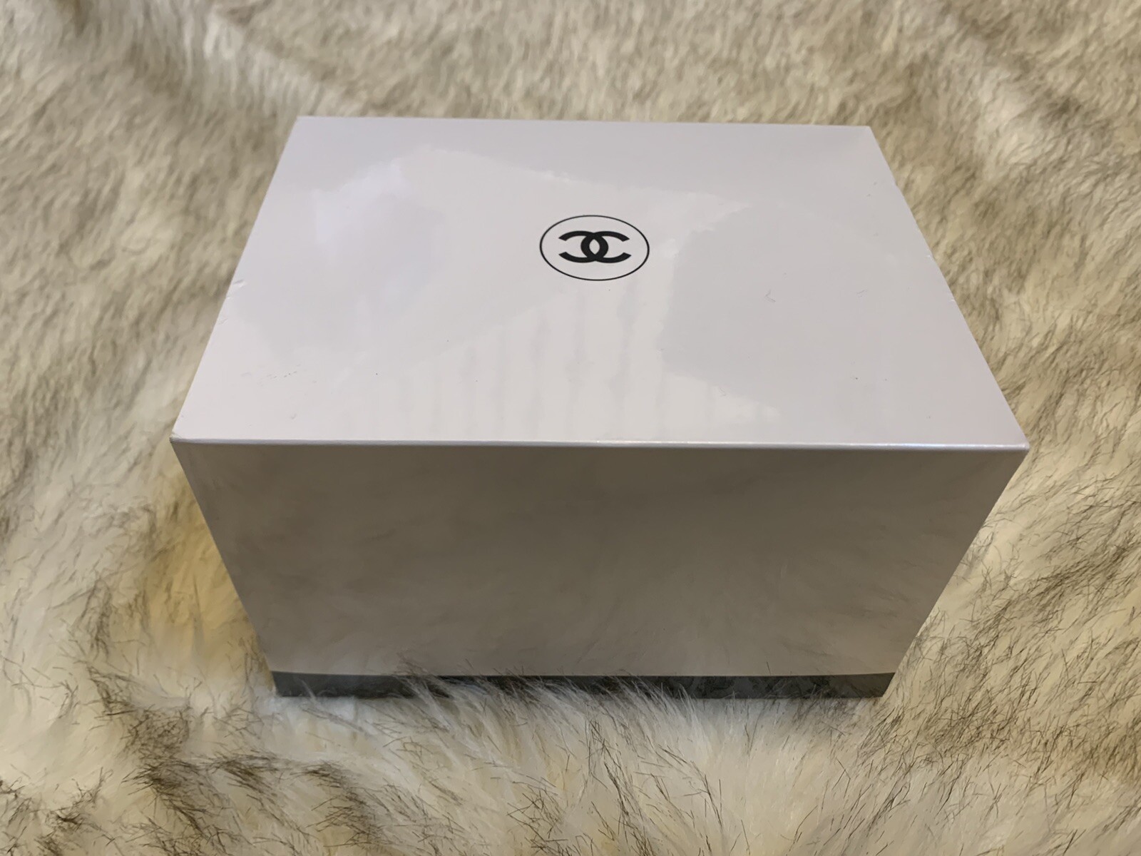 CHANEL Le Coton Extra Soft Cotton Makeup Remover Facial Pads Embossed ...