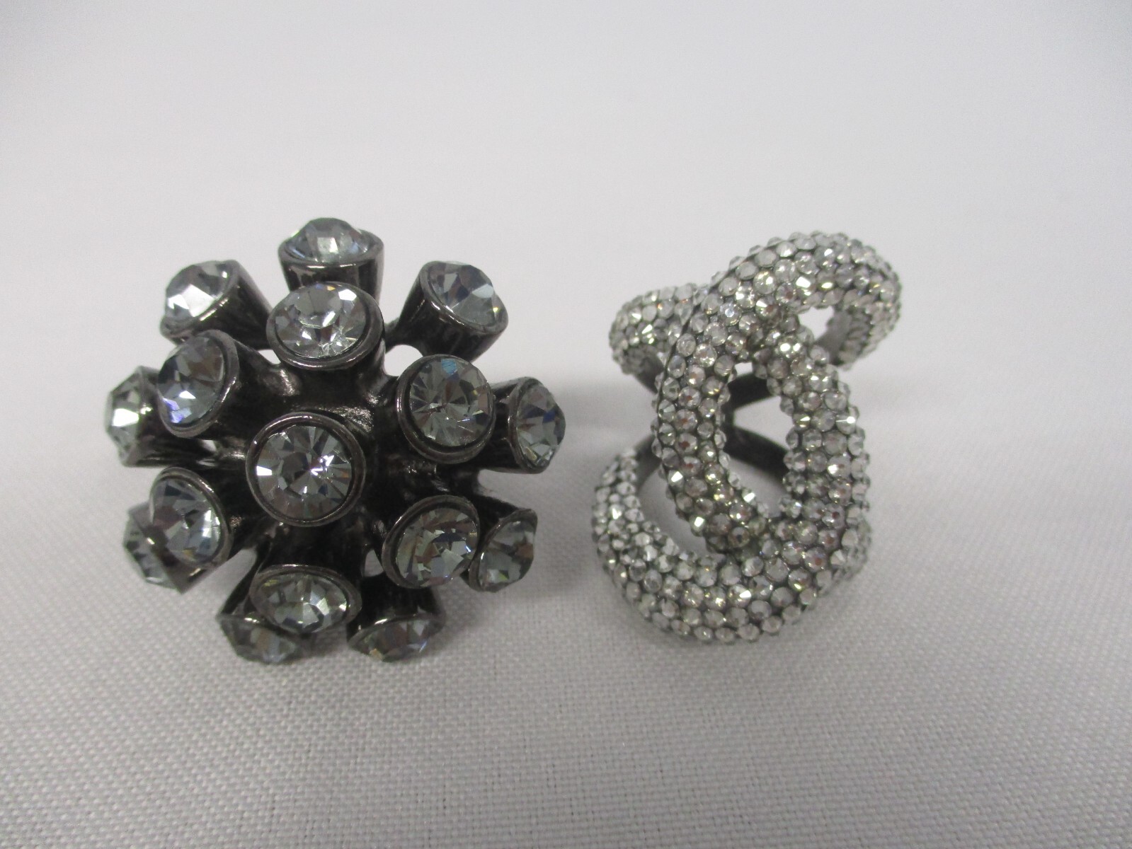 2 VINTAGE SPARKLY CRYSTAL COCKTAIL RINGS ~ ZAZA!! - Gem