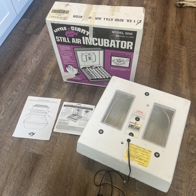 Vintage Little Giant Still Air Egg Incubator Model 9200 No Thermometer ...