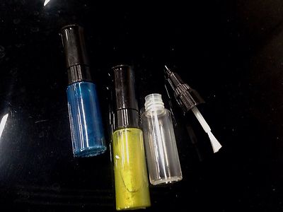 HOLDEN COMMODORE TOUCH UP PAINT COLOUR + CLEAR Code - Phantom Black ...