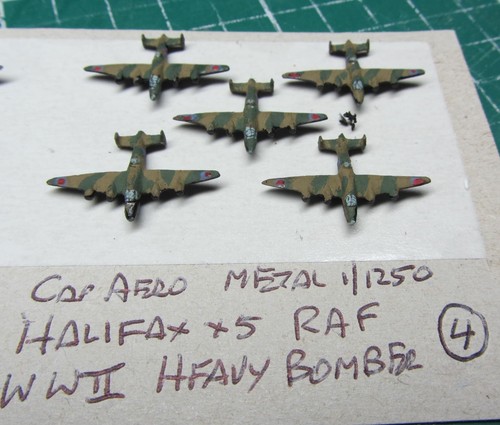Halifax x 5 RAF WWII Heavy Bombers by Cap Aero, Scale 1/1250 Ship Model ...