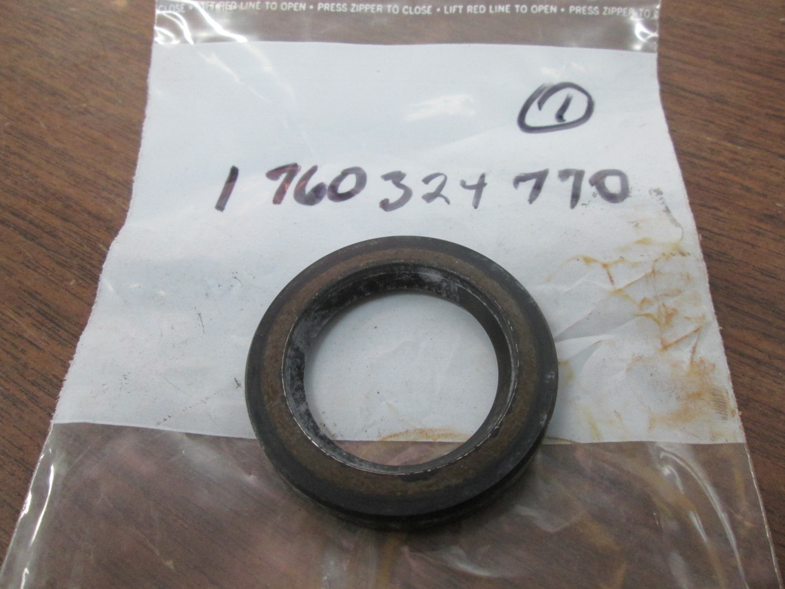 Vintage NOS Penton KTM Stefa 2CBS 32x47x7 ??? Shaft Seal Ring ??? 17-60 ...